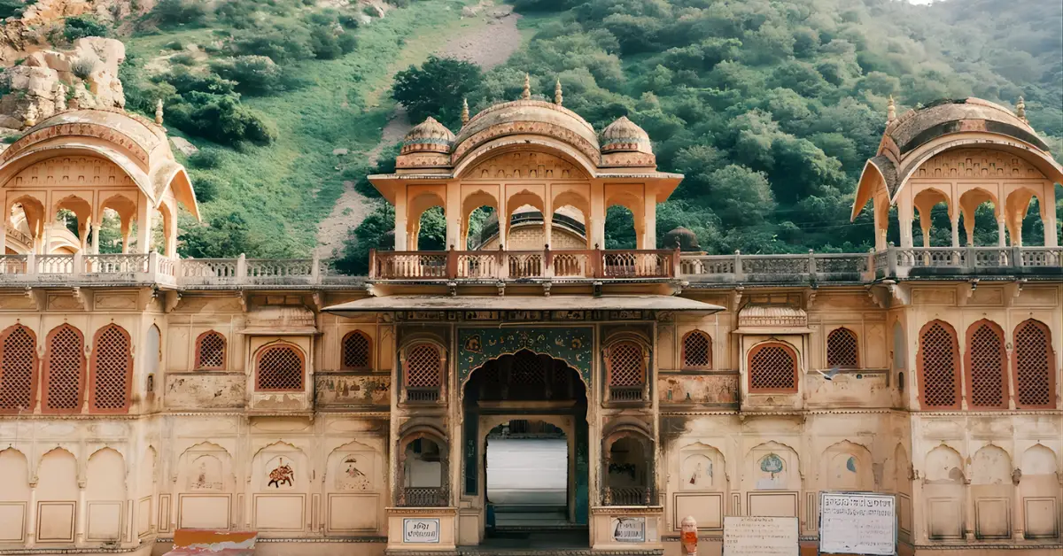 Heritage Rajasthan Tour With Havelis and Palaces Stay